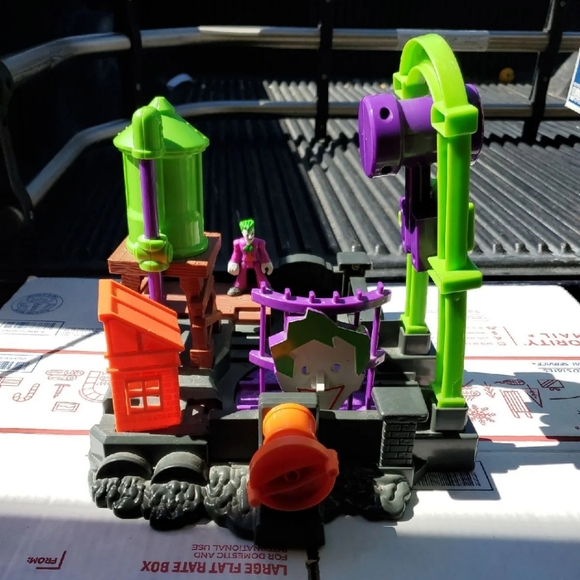 Fisher-Price | Toys | Fisherprice Geotrax Dc Super Friends Deluxe ...